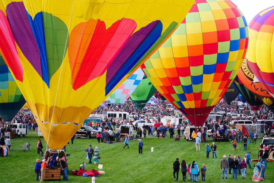 What Is It Like to Be a Hot Air Balloon Pilot? - Thrillist