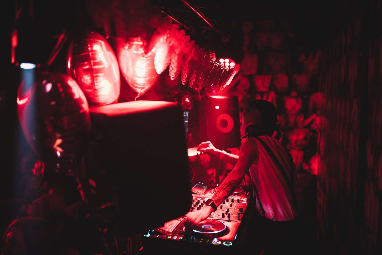 Best Gay Bars In San Francisco Gay Lesbian And Lgbtq Bars And Parties