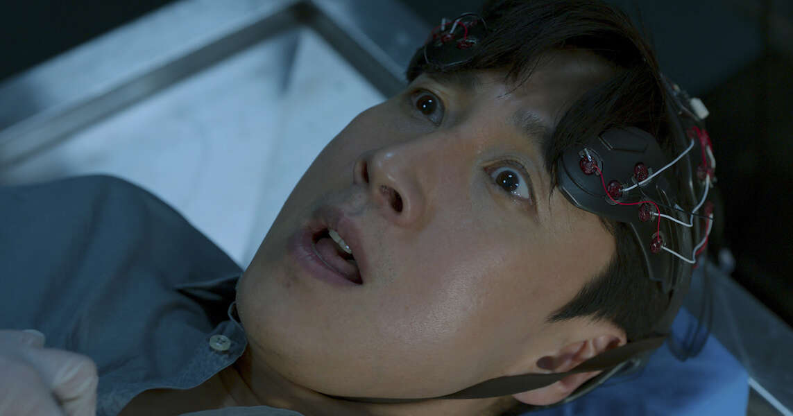 'Dr. Brain' Review: The First Korean Apple TV+ Show Is a Horror Hit ...