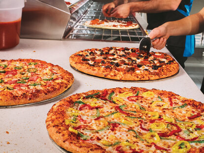 Black Friday Pizza Deals 2021: Where & How to Get Free and Cheap Pizza ...