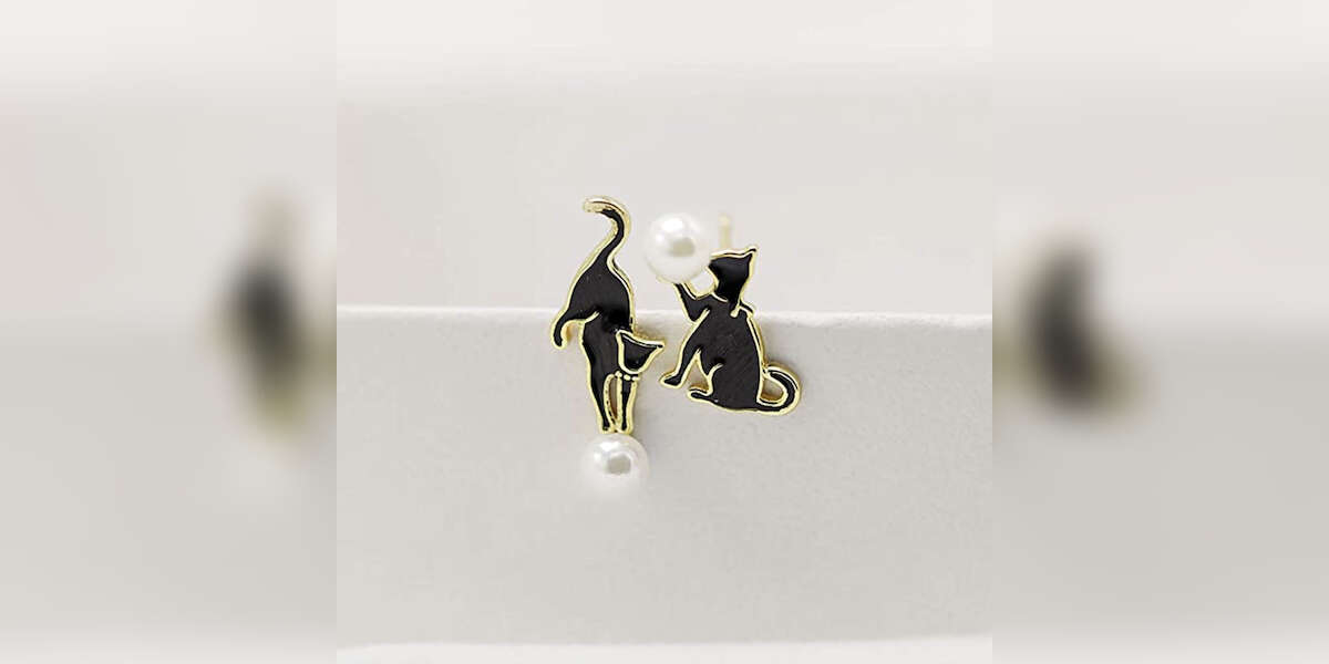 11 Cutest Cat Earrings On Amazon - DodoWell - The Dodo