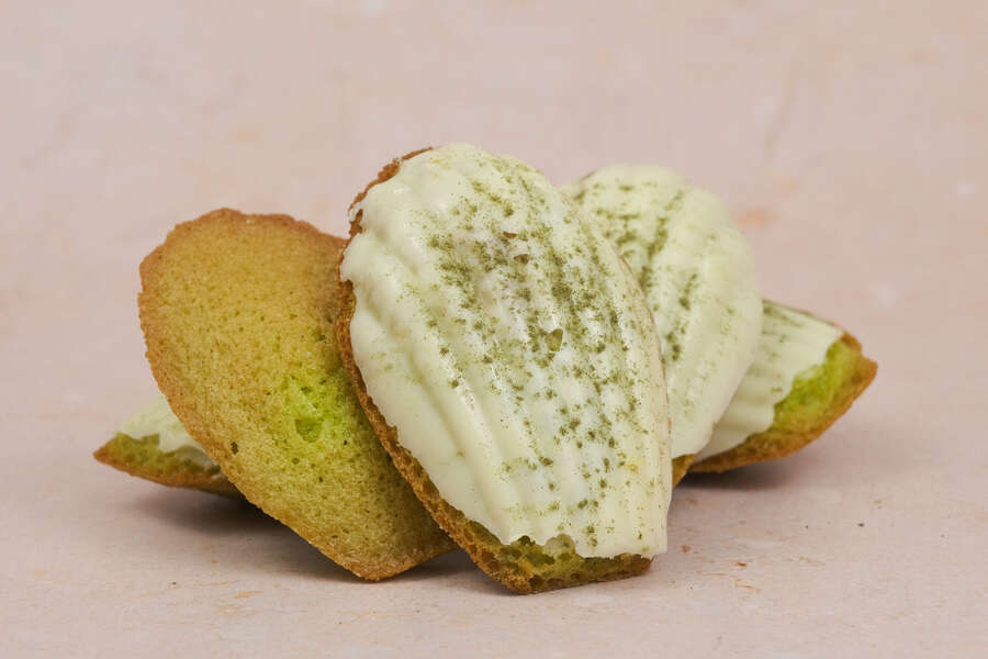 Pandan Madeleine Recipe: Filipino-Inspired Cookie - Thrillist