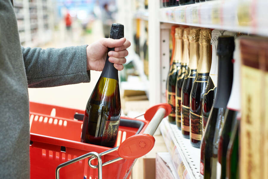 Stores Open on New Year's Eve 2021 - Thrillist