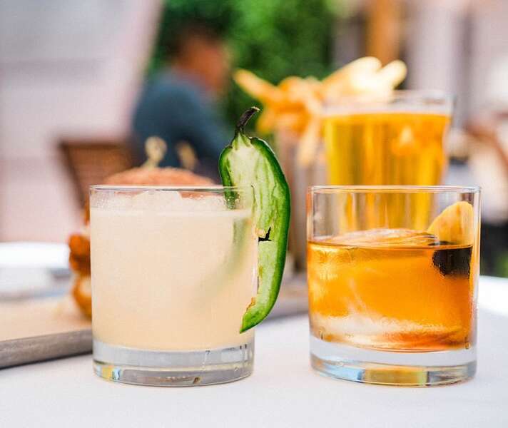 Hank’s: Pacific Palisades, CA - Thrillist