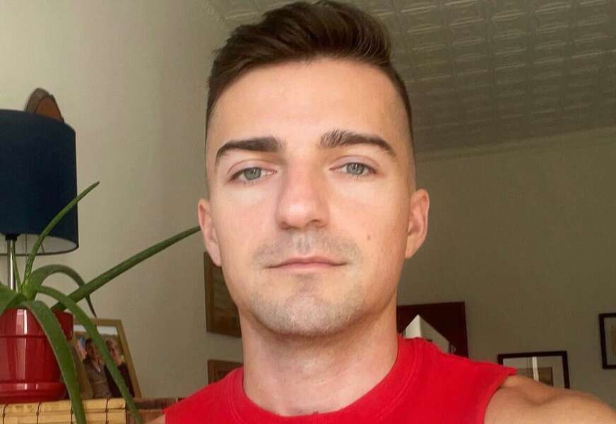 Chris Mench - Thrillist