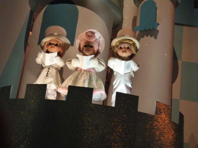 According to a TikTok Video, Animatronics at Disney Stay on All Night ...