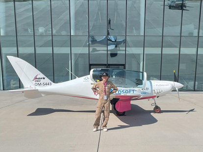 Teen Pilot Becomes Youngest Women to Fly the World Solo - Thrillist