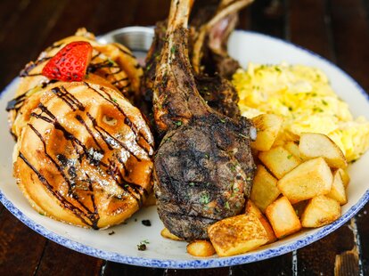 Taste Bar + Kitchen: Houston, TX - Thrillist