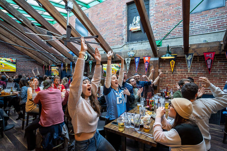 Best Sports Bars in Denver: Where to Watch and Drink on Game Day ...