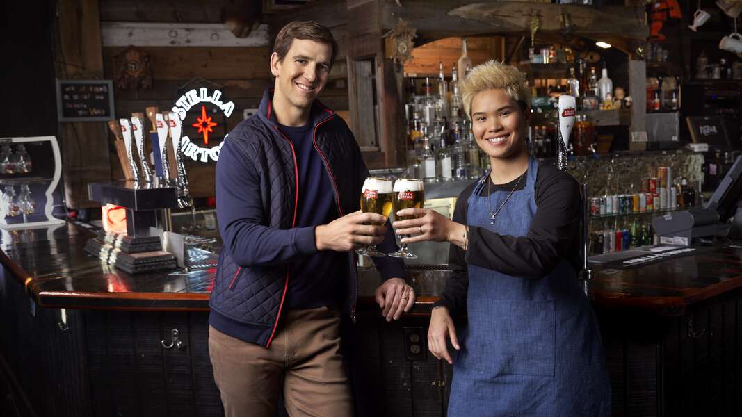 Three Football Legends are Filling In At Bars This Super Bowl Sunday ...