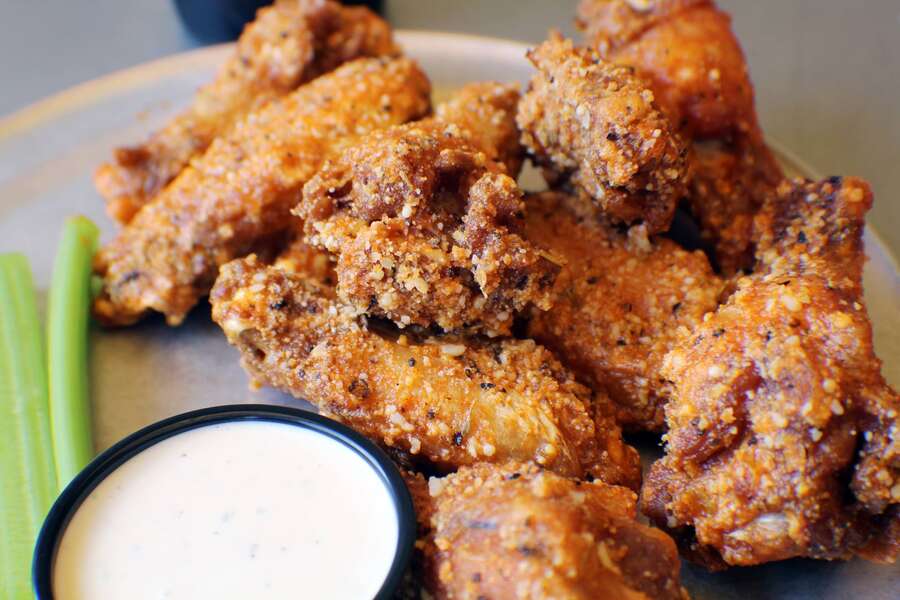 Pluckers Wing Bar: Austin, TX - Thrillist
