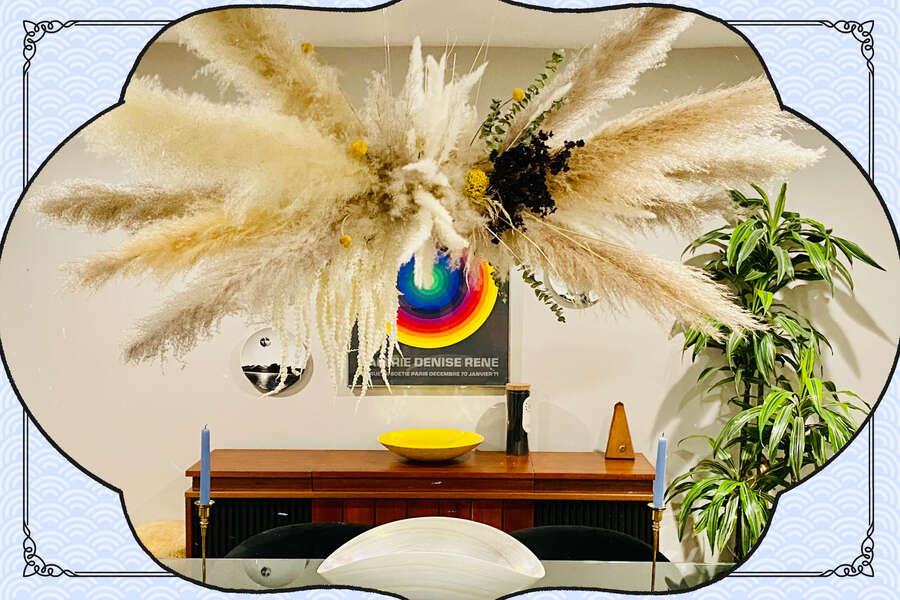 How to Make a Decorative Dried Flower Installation for Your Home ...