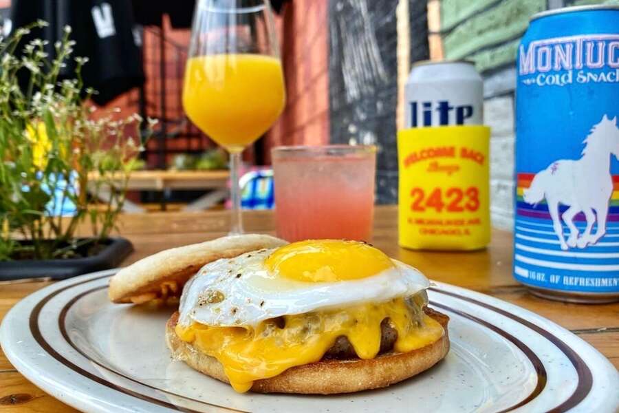 The Welcome Back Lounge: Chicago, IL - Thrillist