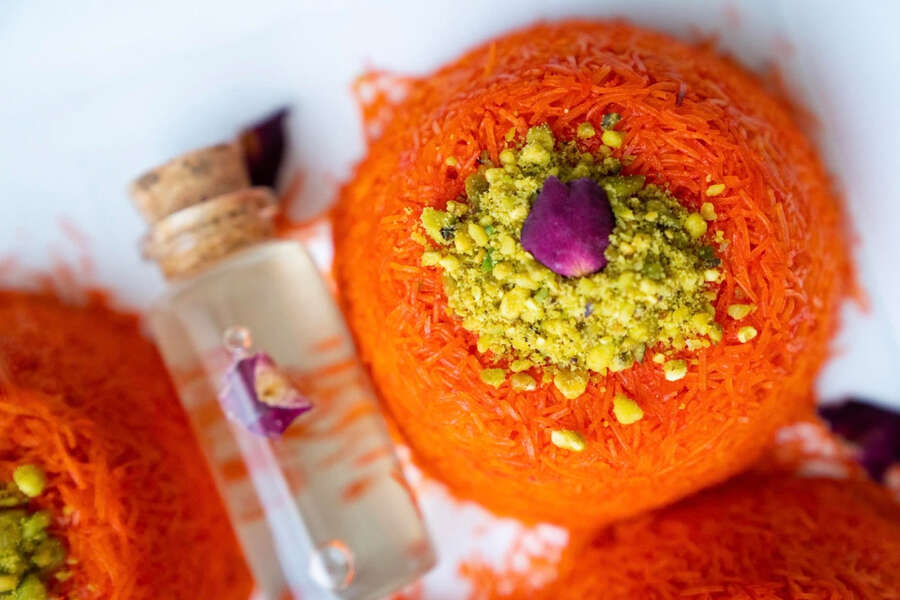 This Palestinian Baker Makes Gorgeous and Personalized Knafeh Cups ...