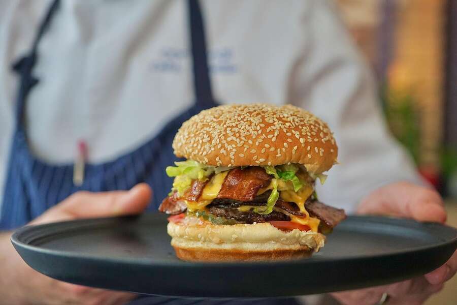 Best Burgers in Washington, DC: Good Local Burger Spots to Try Right ...