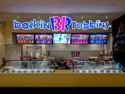Baskin-Robbins Unveils Its Flavor of the Month & 2 Cakes for Father's ...