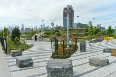Bushwick Inlet Park New Section Unveils in Williamsburg, Brooklyn ...