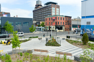 Bushwick Inlet Park New Section Unveils in Williamsburg, Brooklyn ...