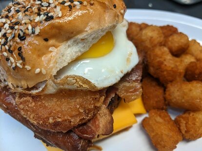 Maggie's Waterfront Cafe: Philadelphia, PA - Thrillist