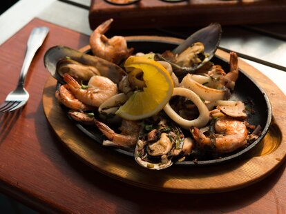 El Barco Mariscos: Chicago, IL - Thrillist