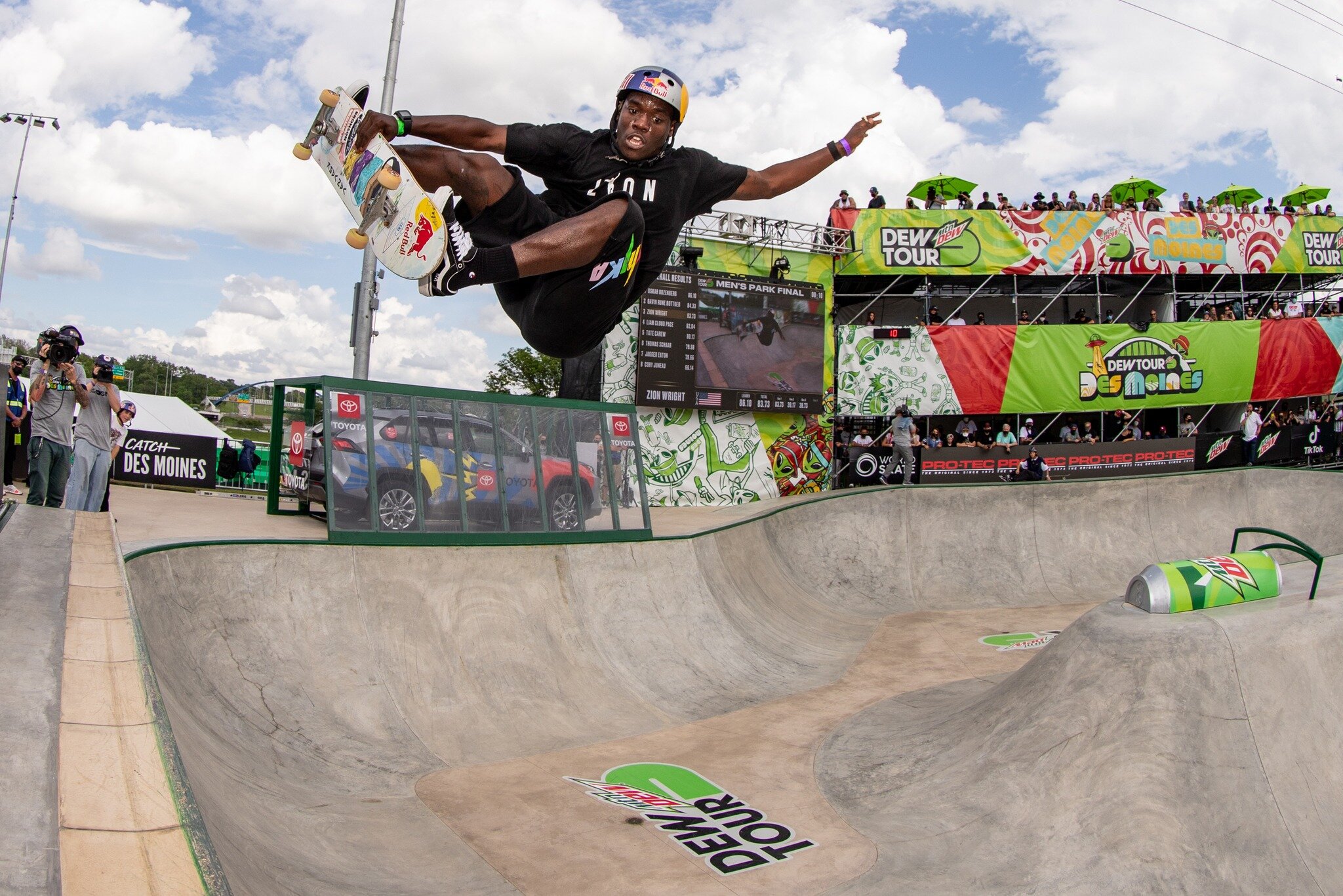 Bailey Berg - Thrillist