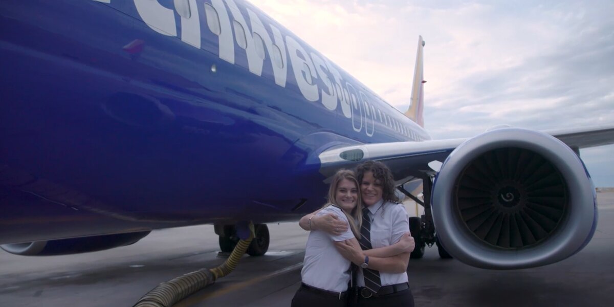 Mother And Daughter Commercial Pilots Have First Flight Together Nowthis