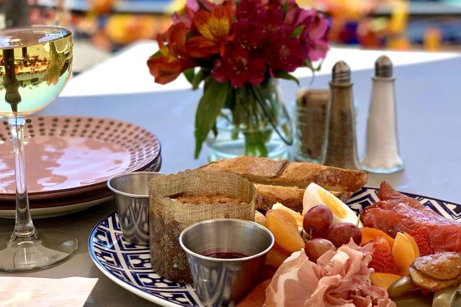 Ubuntu: Long Beach, CA - Thrillist