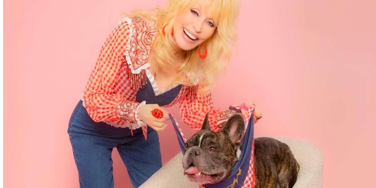 Dolly Parton Just Debuted A New Product Line For Dogs, And We’re ...