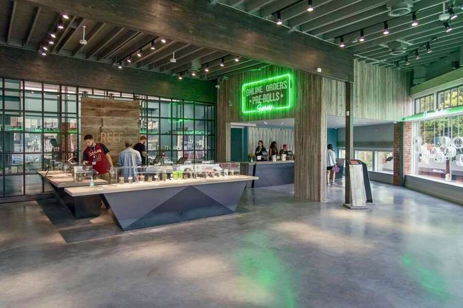 Best Dispensaries in Seattle: Where to Buy Legal Weed in the Seattle ...