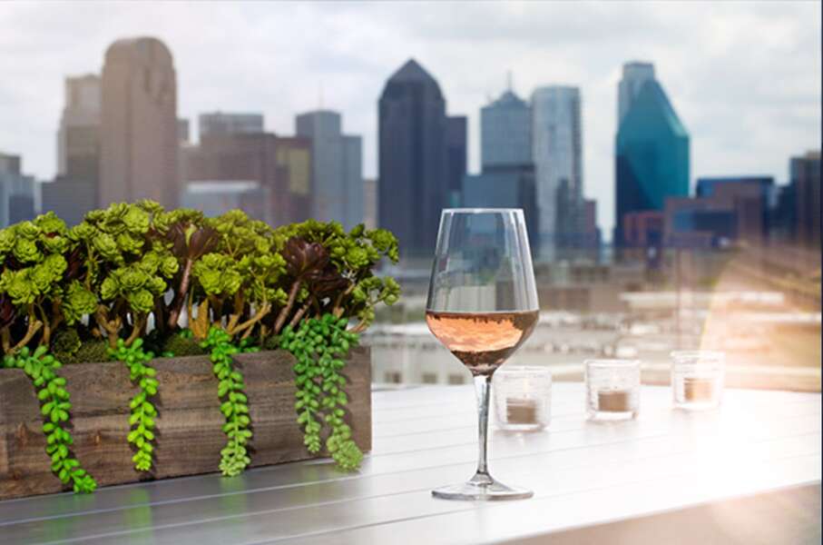 Best Rooftop Bars in Dallas: Essential Spots for Drinking Outside ...