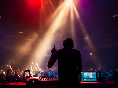 Webster Hall Is Hosting a 'SpongeBob SquarePants' Rave This December ...