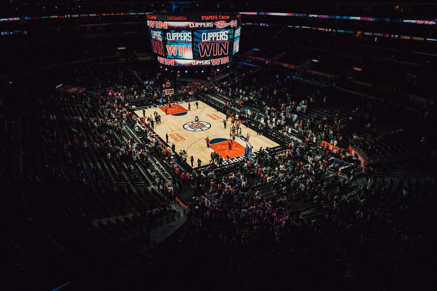 Get Paid $500 to Go to an NBA Game for Free and Review Snacks - Thrillist
