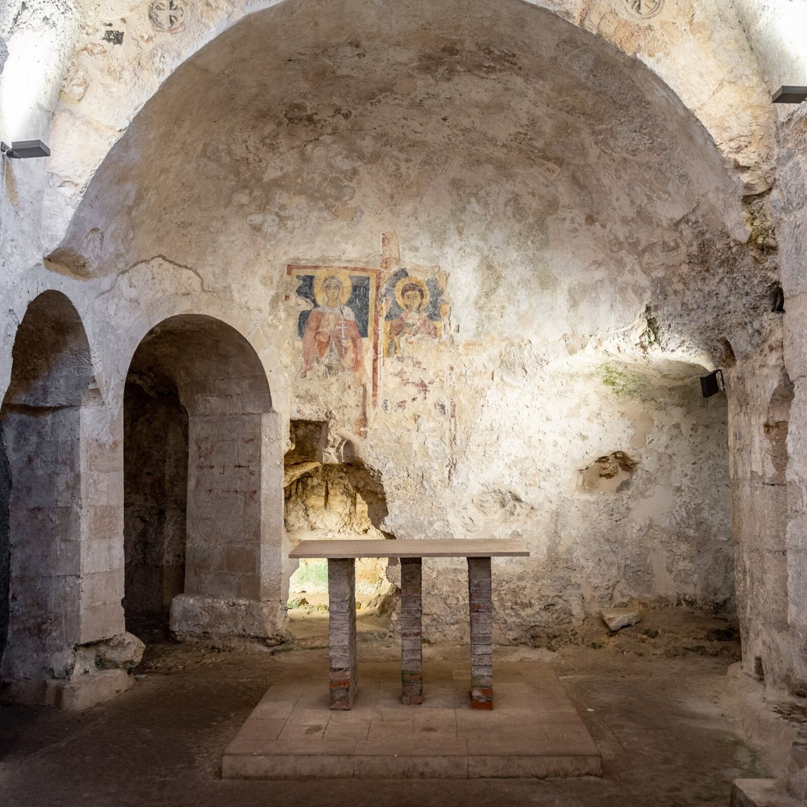 Where to Go Underground in Italy: Crypts, Tombs, and More - Thrillist
