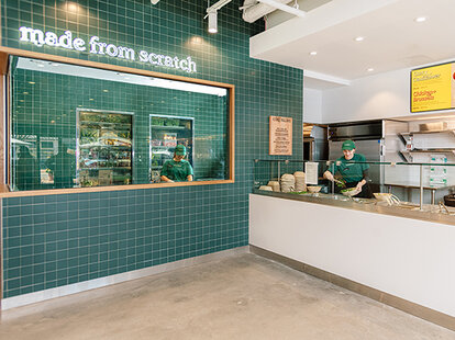 Sweetgreen's First Long Island Location Is Now Open In Garden City ...