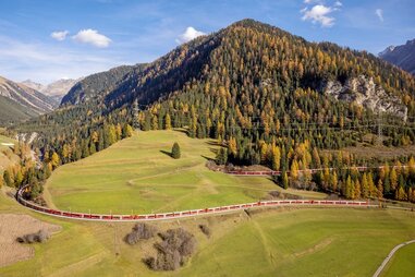 This Train in Switzerland is Now the World's Longest Passenger Train - Thrillist