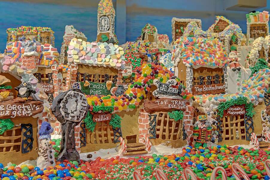 World's Largest Gingerbread Village Is Coming to NYC This Month - Thrillist