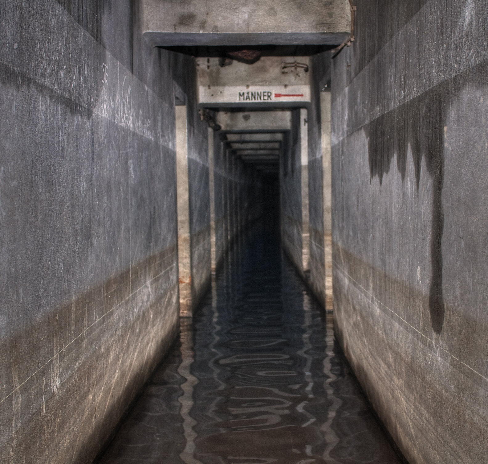 Go Underground in These Berlin Tours Filled with History - Thrillist