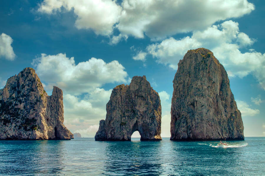 Take a Free Trip to Capri Worth $18,000 Thanks to This Wine Company ...