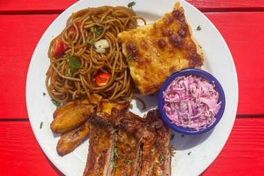 Things to Do on the Caribbean Island of Sint Maarten - Thrillist