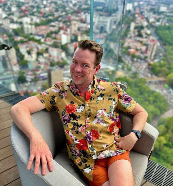 Steven Lindsey - Thrillist