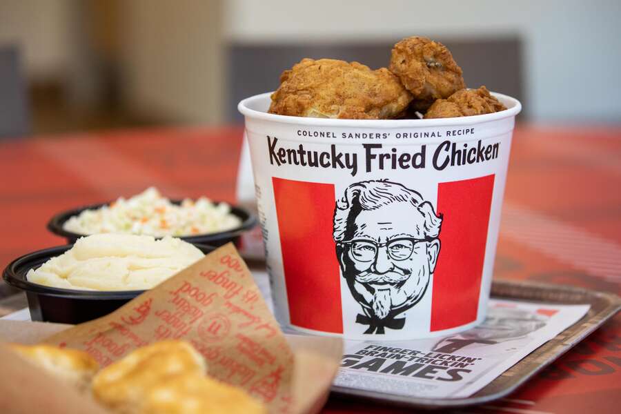 Entire British Airways Flight Served KFC Chicken After Catering Issue ...