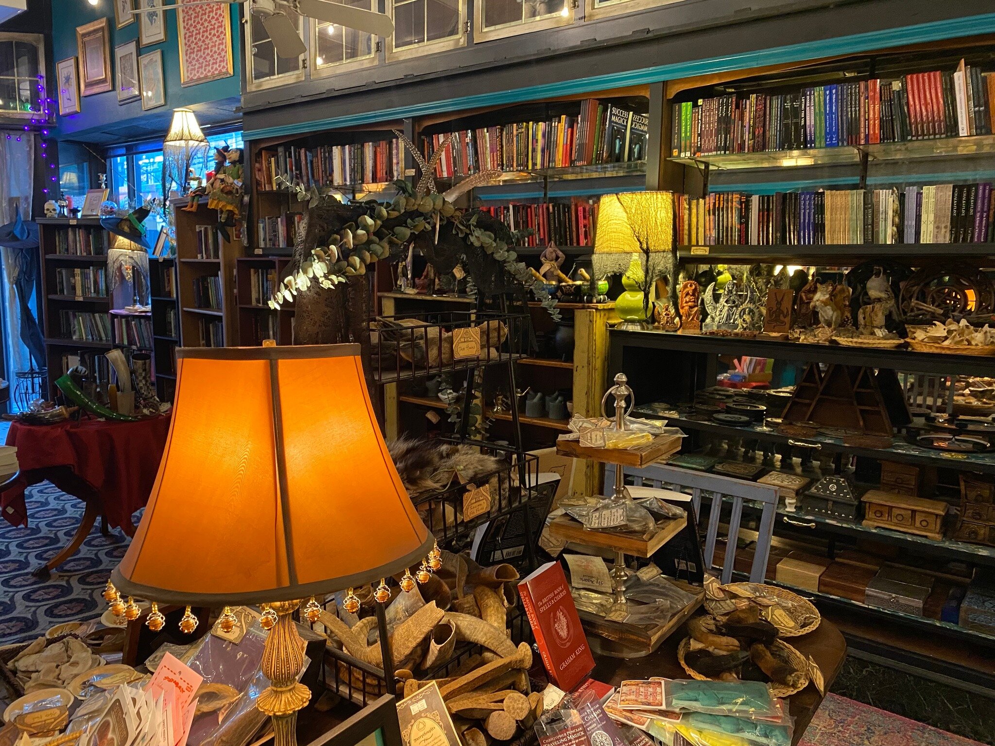 Ultimate Shopping Guide to Chicago: Small Businesses for Holiday ...