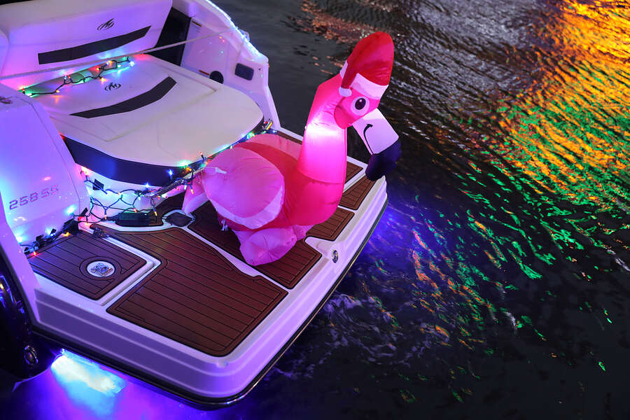Best Festive Holiday Boat Parades in the World - Thrillist