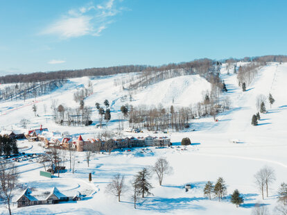 Best Skiing Near Chicago: Top Resorts and Mountains in the Midwest ...