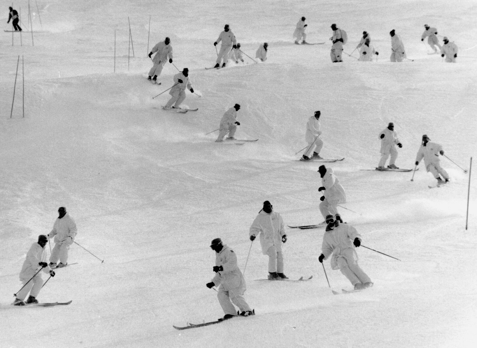 How a World War II Military Squad Shaped US Ski Culture - Thrillist