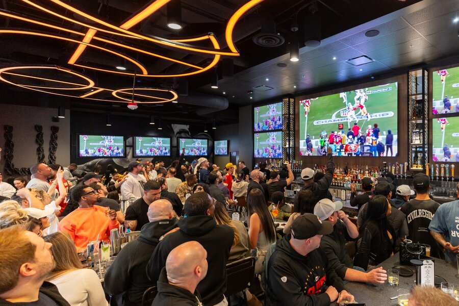 Best Sports Bars in Las Vegas: Where to Watch & Drink on Game Day ...