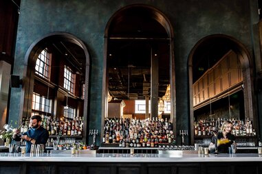 Best Bars in Denver: Cool New Places to Get Drinks At - Thrillist