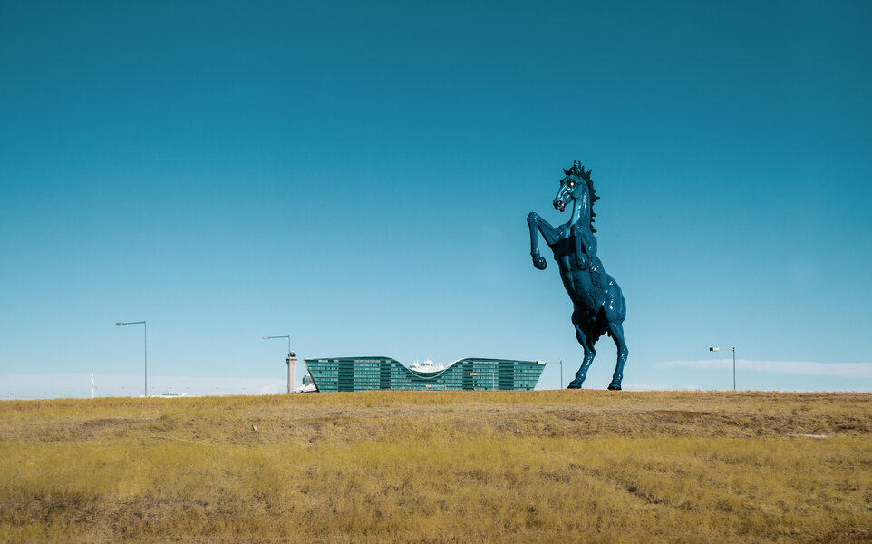 Best Things to Do at Denver International Airport: Eat, Shop, Rest at ...