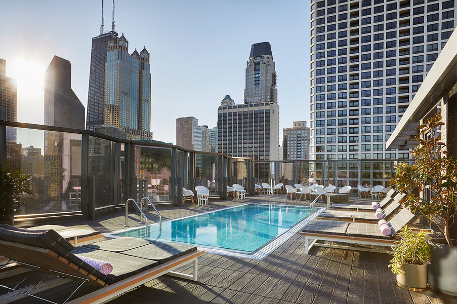 Best Pools in Chicago You Have to Check Out This Summer - Thrillist