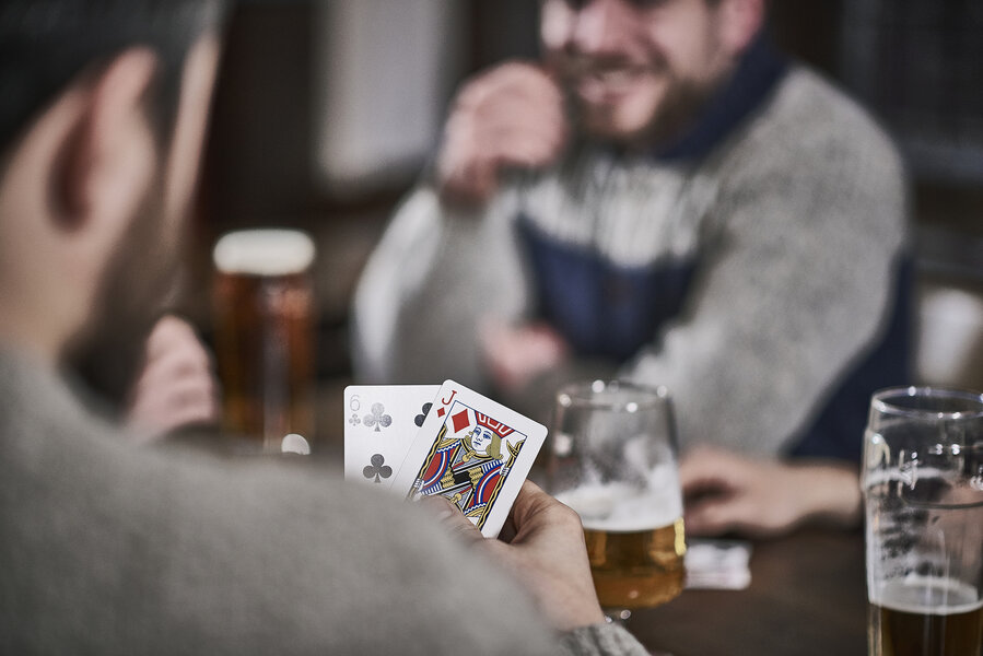 Drinking Card Games: 6 Easy Card Drinking Games - Thrillist